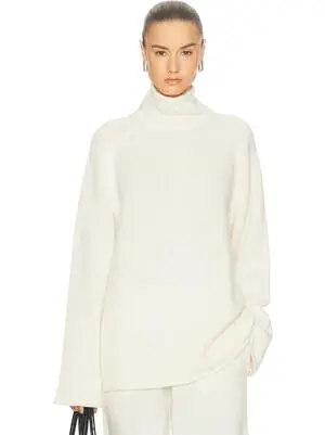 SRG Sukki Cashmere Oversized Turtleneck - Cream