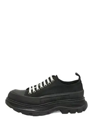 Alexander McQueen Chunky-sole Sneakers - Black