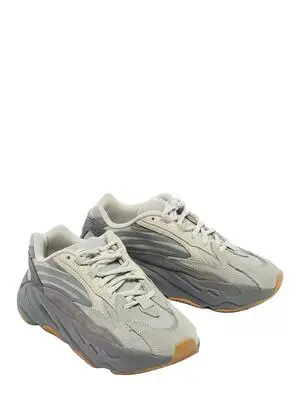 Yeezy Boost 700 V2 Sneakers - Grey