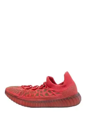 Yeezy Boost 350 V2 Cmpct Sneakers - Red