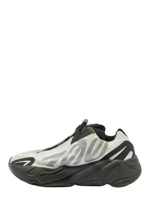 Yeezy Boost 700 Sneakers - White