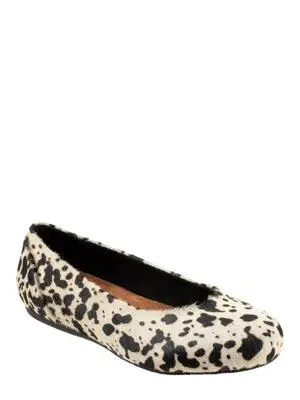 Softwalk Sonoma Calf Hair Flat - Black/white Pony