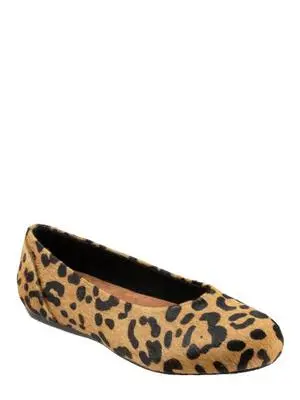 Softwalk Sonoma Calf Hair Flat - Tan Leopard