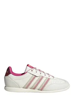 Adidas Barreda Lo Sneakers - Off White / Off White / Bahia Magenta