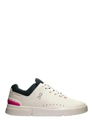 On The Roger Advantage Sneakers - White