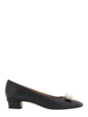 FERRAGAMO Vara Leather Pumps - Black