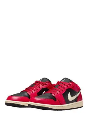JORDAN Air 1 Low Sneaker - Mystic Hibiscus/milk/black
