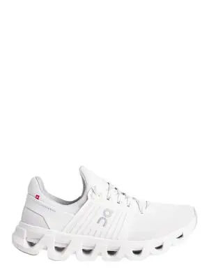 On Cloudswift 4 Ad Trainers - White