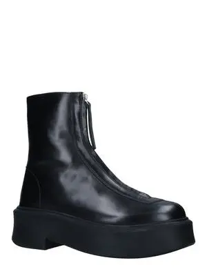 THE ROW Zipped Leather Ankle Boots - Black