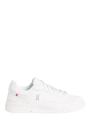 On The Roger Advantage Sneakers - White