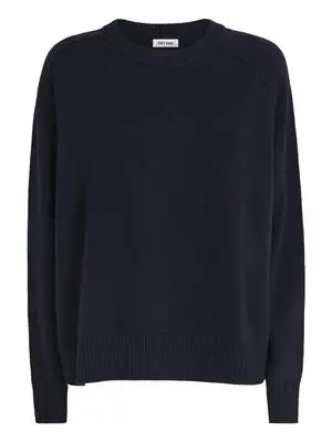 Soft Goat Cashmere Boyfriend Sweater - Navy