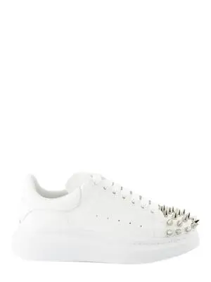 Alexander McQueen Oversized Sneakers - White/silver