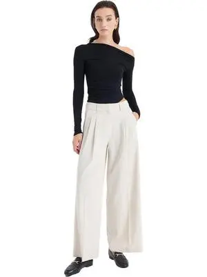 MONLICIA Liora Double Pleated Palazzo Trousers - Stone