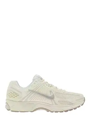 Nike Zoom Vomero Metallic Sneakers - Neutrals