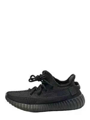 Yeezy Boost 350 V2 Sneakers - Black