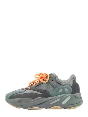 Yeezy Boost 700 Sneakers - Grey