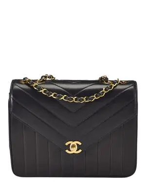 CHANEL Lambskin Chevron Envelope Flap Bag