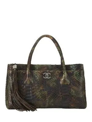 CHANEL Cerf Executive Shopper Tote