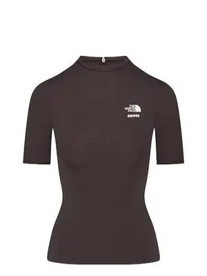 SKIMS X The North Face Refina Short Sleeve Top - Phoenix