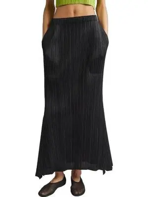 Issey Miyake Long Pleated A-line Skirt - Black