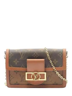LOUIS VUITTON 2021-2025 Monogram Reverse Dauphine Wallet On Chain - Brown