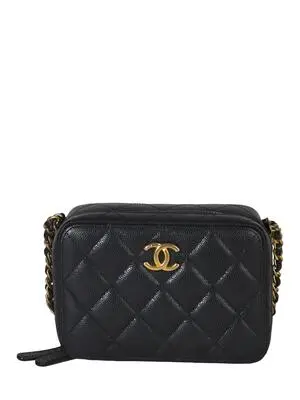 Chanel Quilted Twist Your Buttons Clutch With Chain - Black