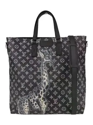 LOUIS VUITTON 2017 MM Monogram Tote Bag