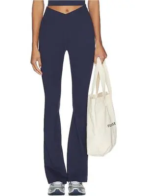 WELLBEING + BEINGWELL Flowwell Callista Crossover Pant - Peacoat