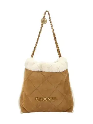 CHANEL 22 Hobo Bag