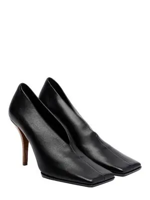 Alaïa Leather Pumps With Ankle Strap - Black