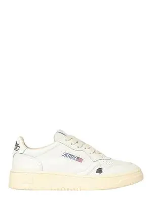 AUTRY Low Top Sneakers - White