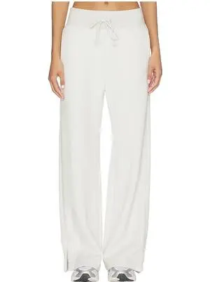 Nike High Waisted Wide Leg Cozy Fleece Pant - Light Bone & Sail