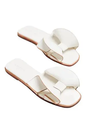 CECELIA NEW YORK Wendy Bow Slider Sandals - Alabaster