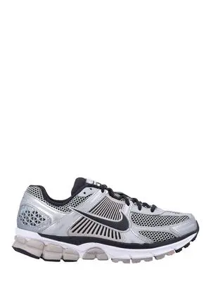 Nike Zoom Vomero 5 Sneakers - Metallic Silver Black
