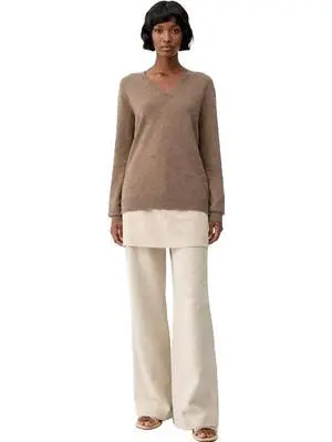Gobi Cashmere Cashmere V-neck Sweater - Taupe