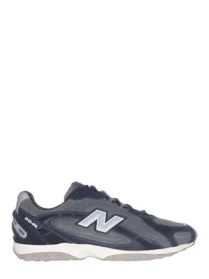 NEW BALANCE 204l Sneakers - Black Magnet