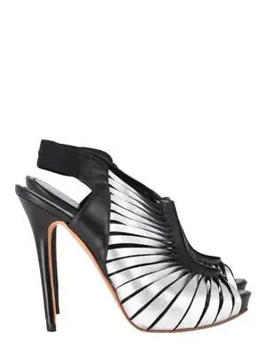 Alexander McQueen Peep-toe Slingback Pumps - Black