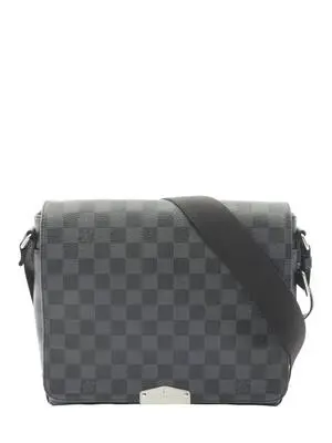 LOUIS VUITTON 2020 Damier Graphite District Pm - Black