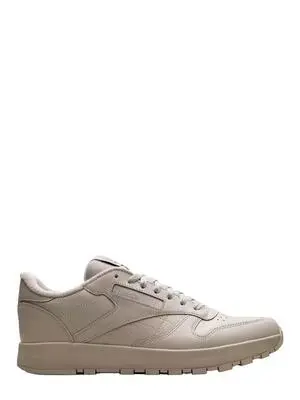 REEBOK X Maison Margiela Tabi Sneakers - Neutrals