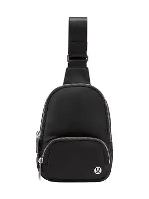Lululemon Everywhere Sling Bag Small 2l - Black