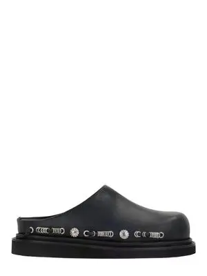 TOGA VIRILIS Toga Virilis Studded Clogs