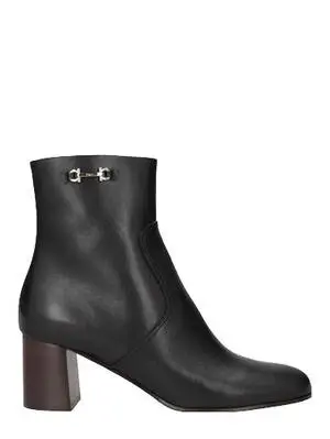 FERRAGAMO Ankle Boots In Calfskin - Black