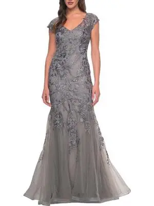 La Femme Lace And Tulle Mermaid Gown With Cap Sleeves - Silver
