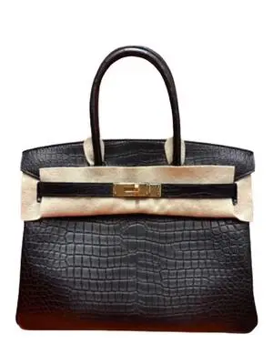 Hermès 30cm Birkin With Gold Hardware - Black