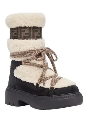 Fendi Shearling Boots - Latte/ Nero