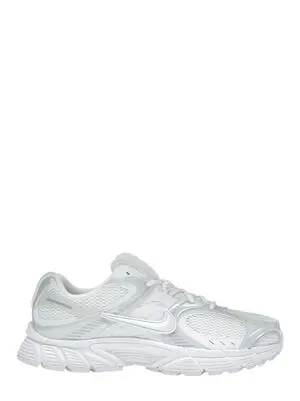 NIKE Nike V5 RNR Sneakers