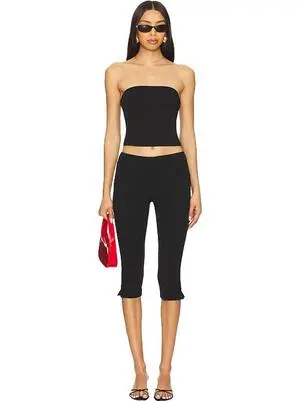 MORE TO COME Siara Capri Set In . Also - Black
