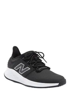 NEW BALANCE NEW BALANCE GOLF Fresh Foam Roav V2 Spikeless Golf Shoe Black/ Grey