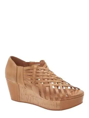 CHOCOLAT BLU Winix Strappy Wedge Sandals - Camel Leather