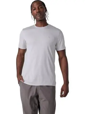 Vuori Short Sleeve Seamless Tech T-shirt - Frost Grey